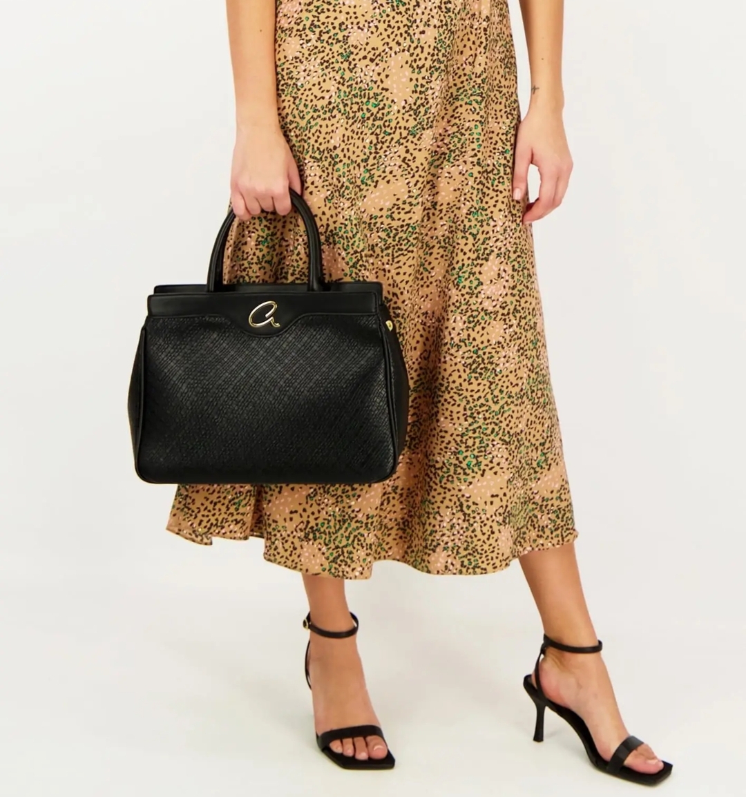 Style You | ΤΣΑΝΤΑ ΧΕΙΡΟΣ NATALI ΑΠΟ ΤΕΧΝΟΔΕΡΜΑ ΜΕ ΨΑΘΙΝΗ ΕΜΦΑΝΙΣΗ.