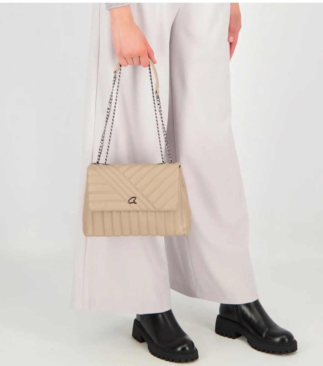Style You | ΚΑΠΙΤΟΝΕ ΤΣΑΝΤΑ ΩΜΟΥ ΜΕ ΚΑΠΑΚΙ KINSLEY.